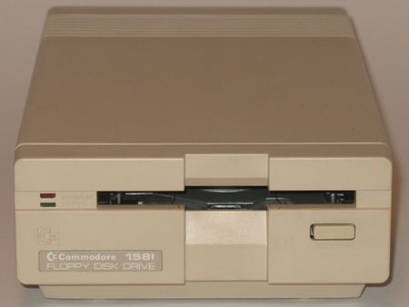 Commodore 1581 - C64-Wiki